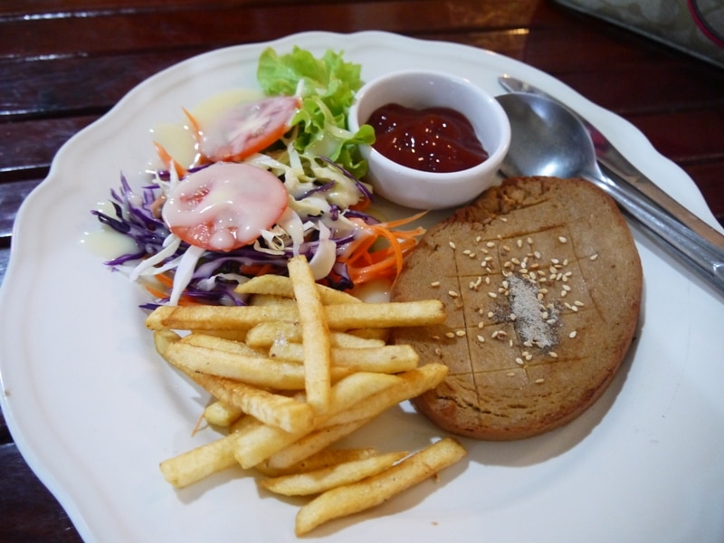 Vegetarian Restaurants In Ubon Ratchathani, Thailand - Renegade Travels